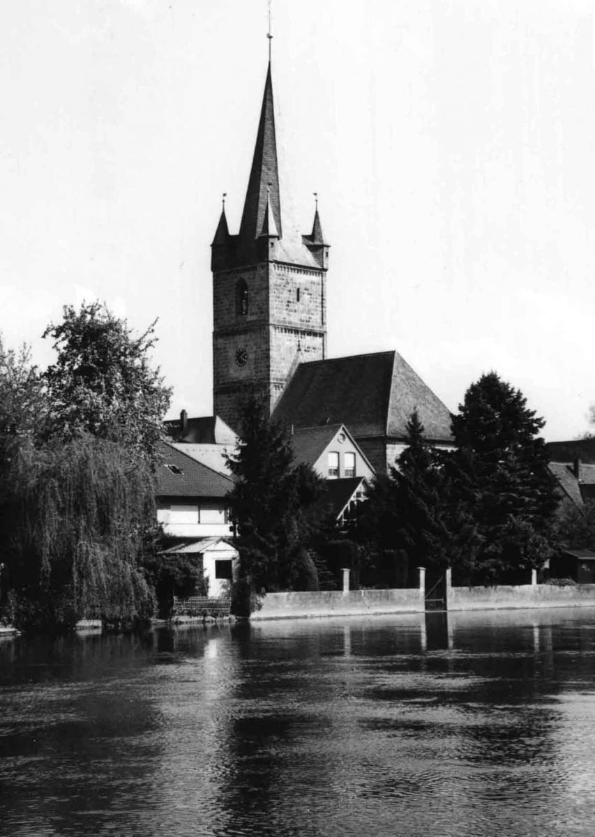 Evang.-Luth. Kirchengemeinde St. Peter und Paul Erlangen-Bruck